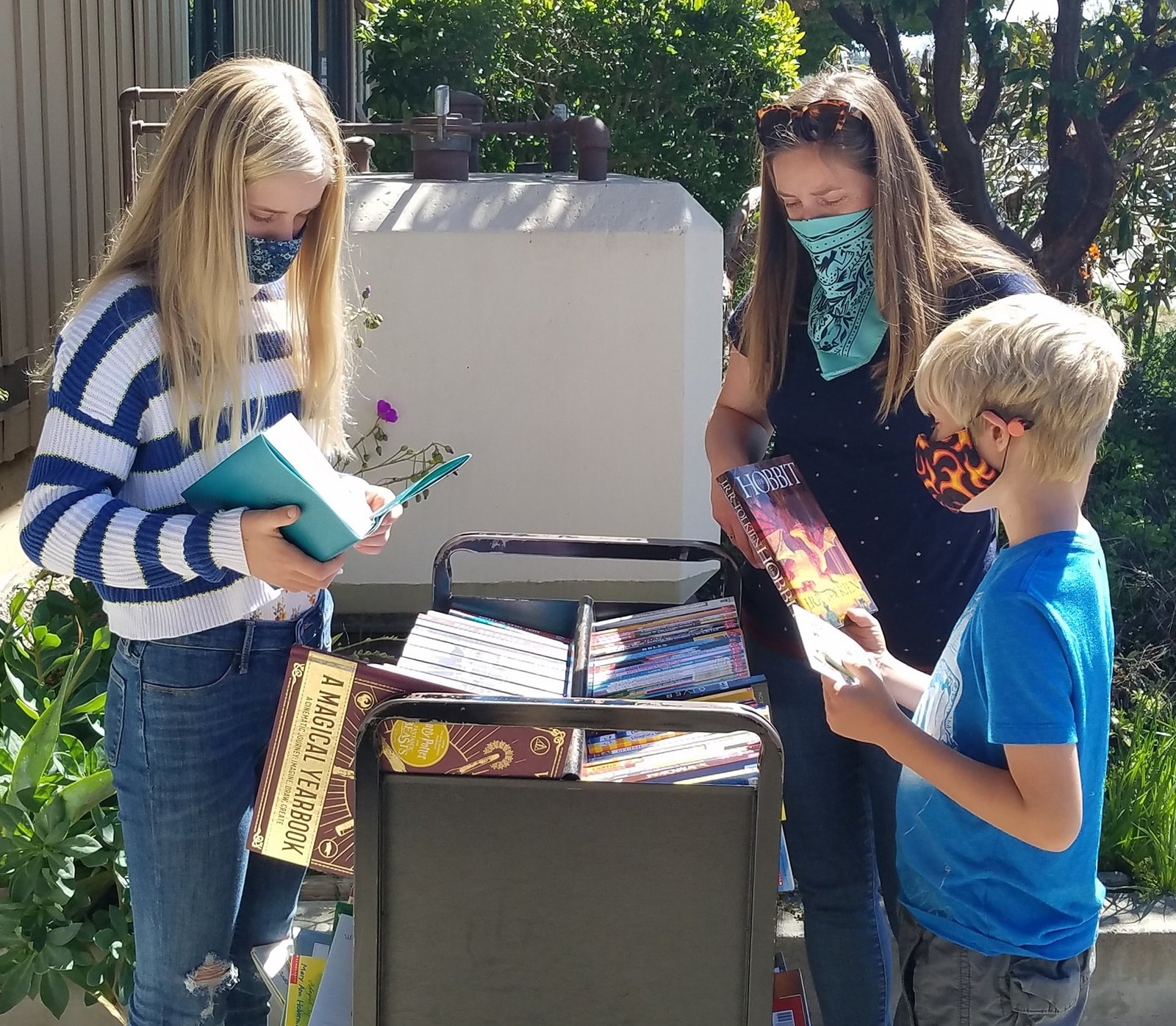 A Gallery of Summer Readers at Fort Bragg Library - Fort Bragg Library